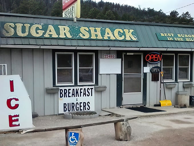 The Sugar Shack doesn't need fancy architecture when it's got the kind of breakfast that makes architects weep with joy.