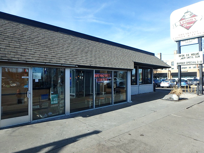 The unassuming exterior of Uptown Diner stands like a breakfast beacon in Minneapolis, promising comfort food salvation regardless of the season.