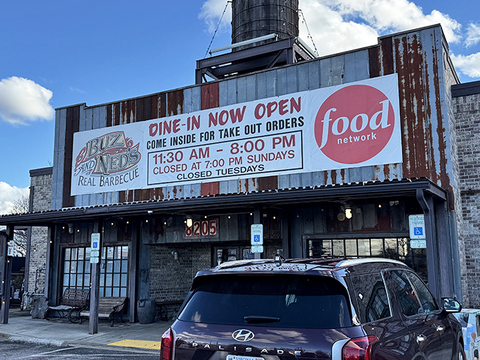 The rusted metal exterior isn't putting on airs&mdash;it's saying "we're too busy perfecting barbecue to worry about fancy facades." Food Network approved!