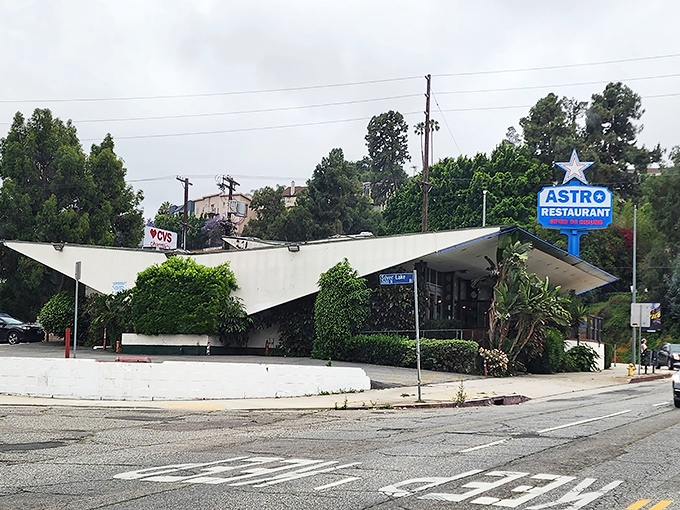 The space-age angles of Astro's iconic roof have been beckoning hungry Angelenos to this Silver Lake landmark for decades, a mid-century modern time capsule serving timeless comfort food.