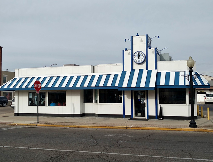 That iconic clock atop Carl's Townhouse doesn't just tell time&mdash;it tells generations of burger-loving Ohioans when to eat.