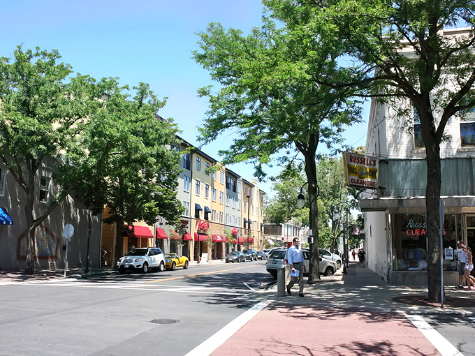 Downtown Naperville's tree-lined streets offer that perfect blend of small-town charm and big-city amenities, without the big-city parking nightmares.