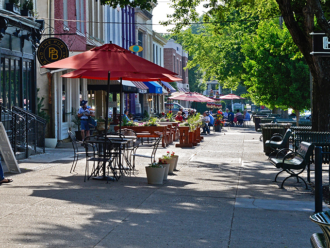 Broadway's colorful awnings and outdoor caf&eacute;s create the perfect stage for Granville's daily small-town theater. People-watching here rivals any European plaza.