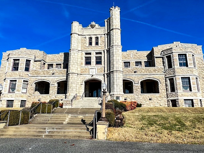 Straight out of a fairy tale, this limestone fortress in Springfield makes you wonder if you took a wrong turn and ended up in medieval Europe instead of Missouri.