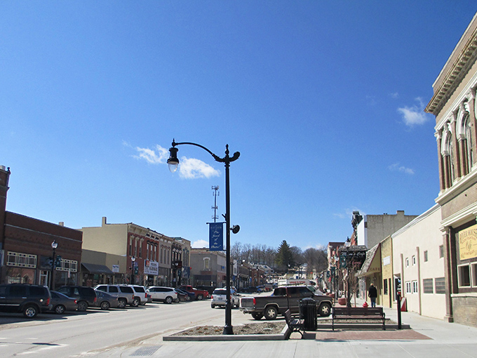 Vintage lampposts and welcoming benches invite visitors to slow down and savor small-town rhythms, a refreshing counterpoint to our perpetually hurried world.