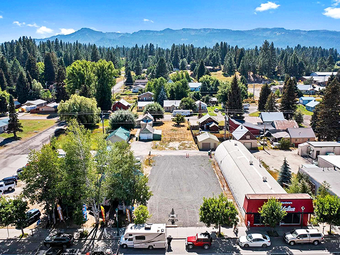 Cascade unfolds like a storybook mountain town, with charming homes nestled among towering pines and the majestic West Mountains creating a picture-perfect backdrop.