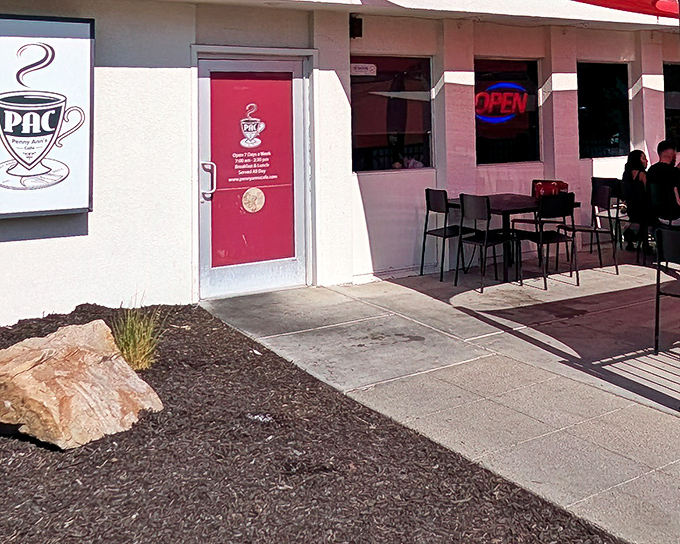 The unassuming exterior hides culinary treasures within. Like finding a secret breakfast society behind that cheerful red door.