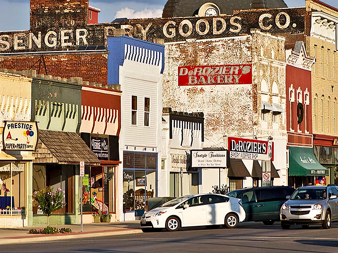 Downtown Peru's colorful storefronts stand like a lineup of vintage candy, each one housing small-town treasures that won't empty your retirement fund.