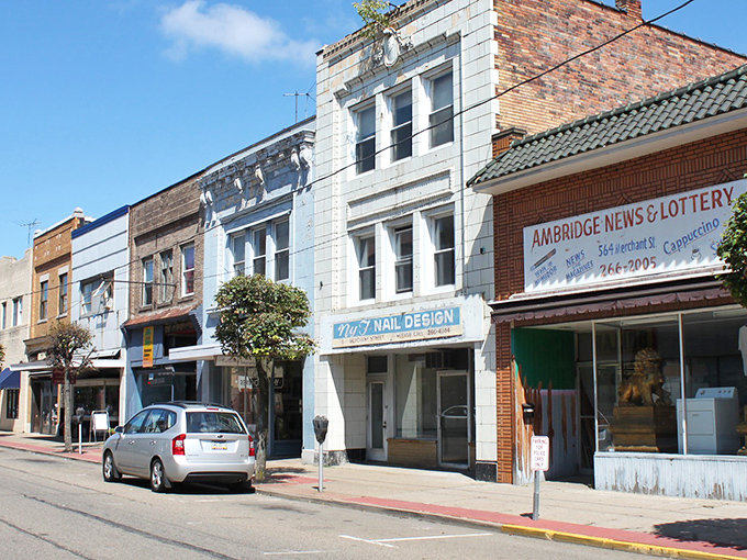 Merchant Street's architectural time capsule tells stories in brick and mortar. History isn't just preserved here&mdash;it's still being written daily.