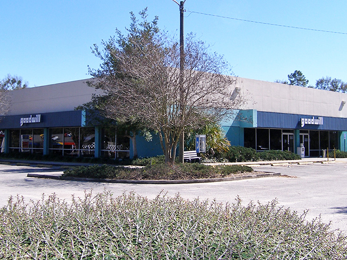 The unassuming exterior of Ocala's Goodwill Outlet belies the treasure-hunting adventure waiting inside. Florida's bargain paradise sits quietly, ready for discovery.