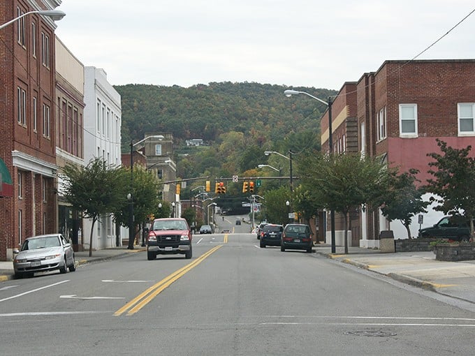 Downtown Pulaski welcomes you with its classic Main Street charm, where the Blue Ridge Mountains provide a stunning backdrop for your morning stroll.