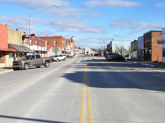 Downtown Sulphur's wide-open Main Street feels like a movie set where everyone knows your name&mdash;minus the laugh track.
