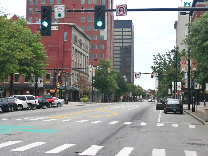 Downtown Manchester offers wide streets and minimal traffic &ndash; a refreshing change from the bumper-to-bumper ballet of larger cities. Your blood pressure will thank you.
