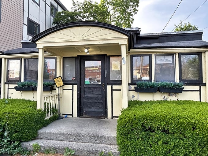 The little diner that could! Casey's charming exterior promises big flavors in a historic package that's stood the test of time.