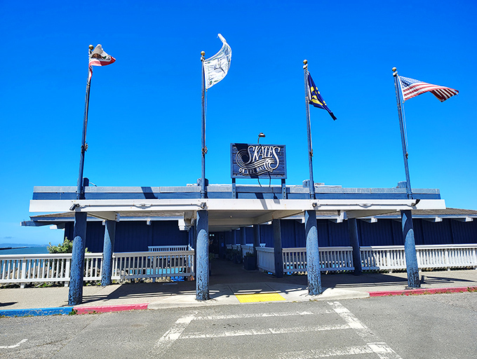 Four flags stand sentinel over this nautical treasure, as if announcing to Berkeley: "Abandon your diet, all ye who enter here."
