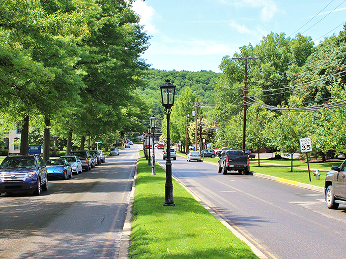 Those aren't just any street lamps&mdash;they're genuine gas lamps that have illuminated Wellsboro's evenings since the 19th century.