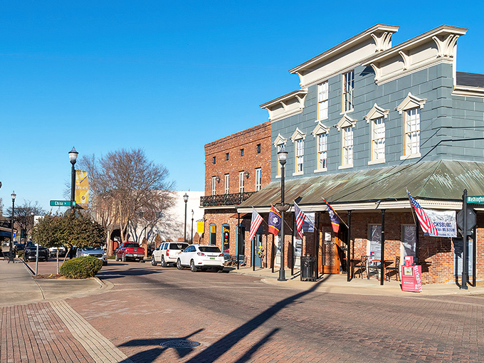 That Old Courthouse sitting pretty on the hill has seen more drama than your favorite soap opera combined.
