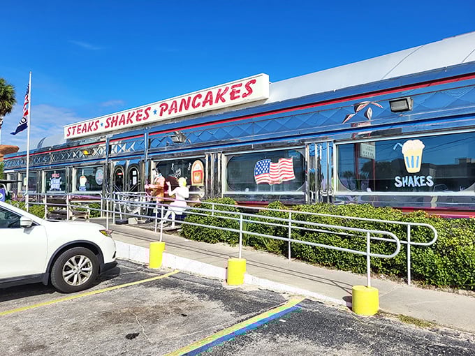 Red, white, and blue proudly announce what awaits inside: a patriotic temple to comfort food classics.