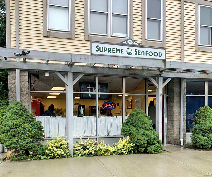 Where seafood dreams come true – this modest storefront in North Branford houses some of Connecticut's most celebrated oceanic delights.