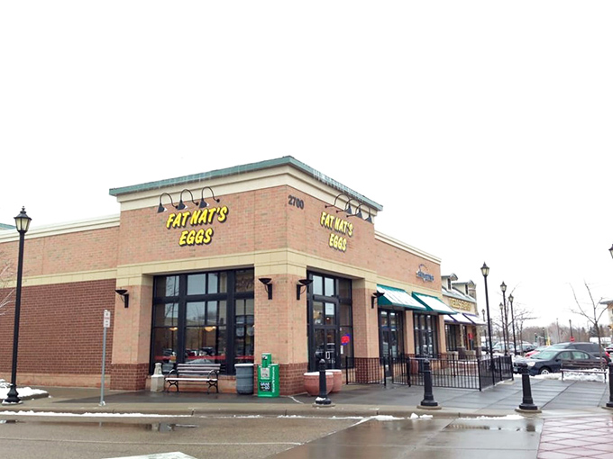 The brick fa&ccedil;ade of Fat Nat's stands like a breakfast beacon on a winter morning, promising warmth and hollandaise inside.