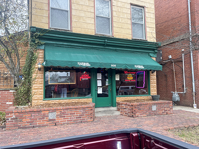 The humble yellow brick exterior with its forest green awning promises no frills, just honest-to-goodness comfort food that's worth the drive.