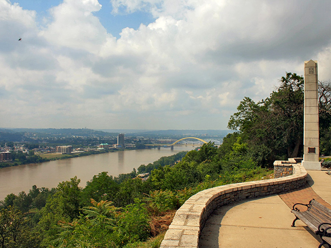 The million-dollar view that doesn't cost a penny. Eden Park Overlook frames Cincinnati and the Ohio River like nature's own masterpiece.