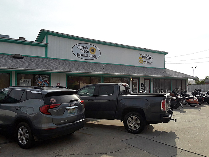 Jesse's Place announces itself with understated beach charm – a turquoise-trimmed oasis of home cooking amid Panama City Beach's tourist attractions.