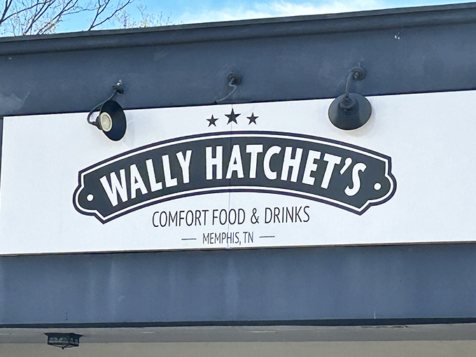 The sign says it all &ndash; comfort food that beckons like an old friend calling you home to Memphis.