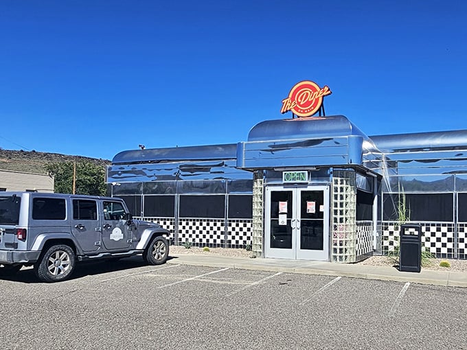 Classic Americana at its finest&mdash;chrome, neon, and the promise of comfort food beckon from this roadside oasis in Bagdad.
