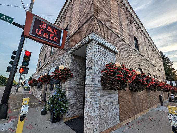 That classic neon sign has guided hungry Minneapolitans through decades of winters, promising warmth and prime rib within those sturdy walls.
