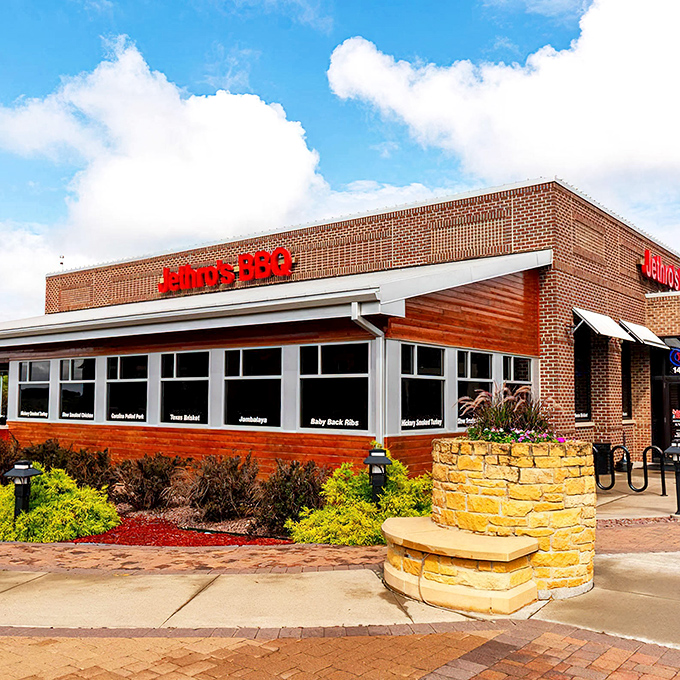 The brick-and-mortar promise of smoky delights to come, Jethro's bold red signage practically screams "get in here and loosen your belt."