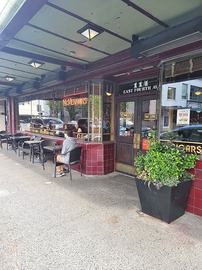Morning light catches the vintage charm of the Spar's street-side seating area. The kind of spot where coffee and conversation flow equally well.