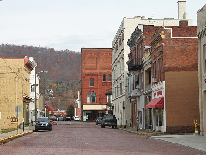 Fall colors paint the landscape like nature decided to show off&mdash;and honestly, who could blame her for being a little extra?