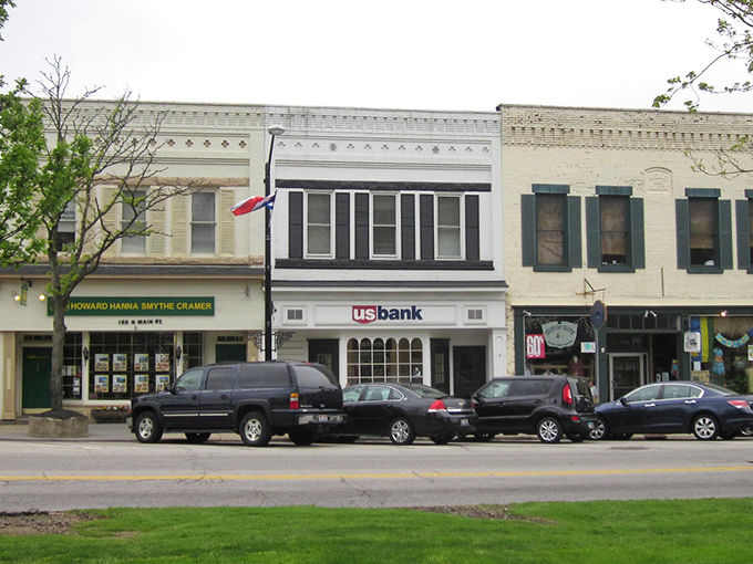 These pristine white storefronts along Main Street showcase Hudson's architectural DNA&mdash;New England elegance with Midwestern practicality.