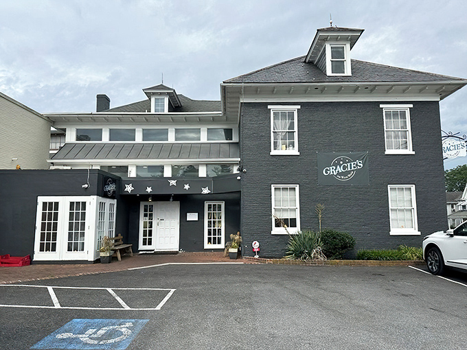 The charming slate-gray exterior of Gracie's On West Main stands like a culinary lighthouse in Leola, beckoning hungry travelers with promises of comfort food paradise.