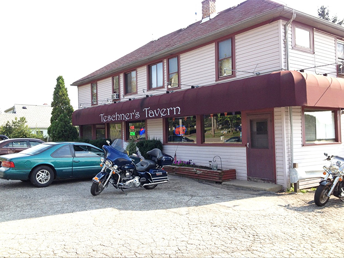 Don't let the humble exterior fool you&mdash;Teschner's Tavern in Richfield is where culinary magic happens behind an unassuming fa&ccedil;ade. Sometimes the best treasures come in modest packages.