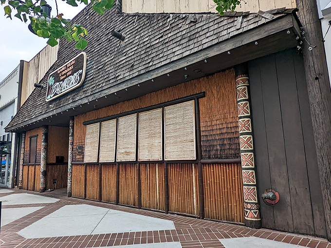 The tiki-themed exterior of Damon's stands like a tropical mirage on Brand Boulevard, promising Polynesian escape and carnivorous delights behind its bamboo fa&ccedil;ade.