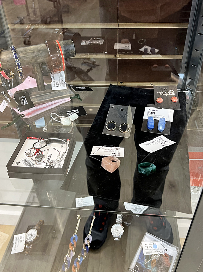 Tiny treasures that make big statements. This jewelry case proves that secondhand sparkle shines just as bright as first-run bling.