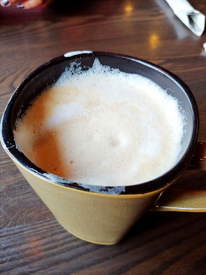 Cappuccino foam art that would make Seattle jealous – because good coffee knows no state boundaries, just taste buds.