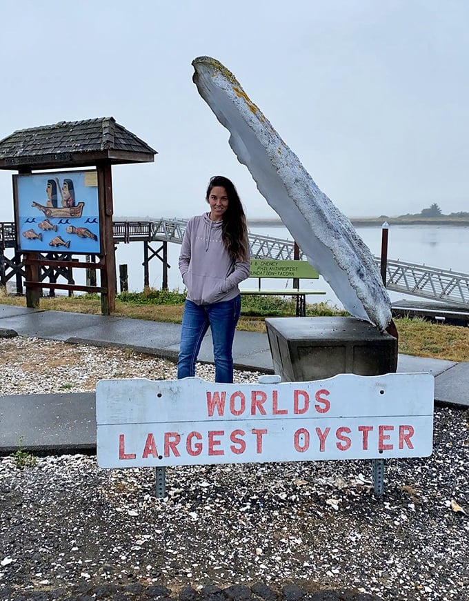 Even on overcast days, the giant oyster delivers that perfect blend of whimsy and Pacific Northwest coastal atmosphere.