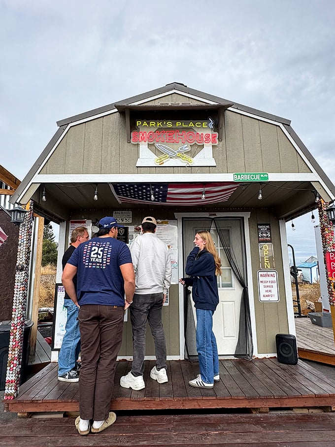 The universal language of BBQ anticipation. These customers know they're moments away from the kind of meal that creates food memories for years to come.