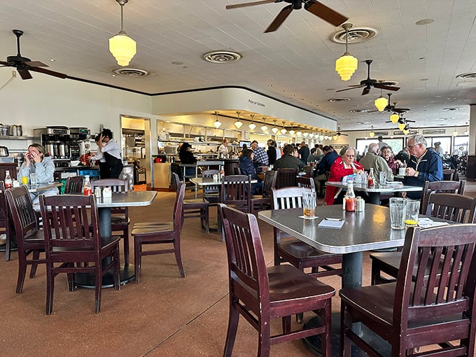 Where locals and travelers unite in the universal language of "mmm" and "pass the syrup"&mdash;Monument Cafe's dining room is democracy in action.
