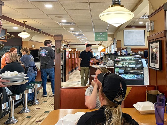 The best diners have a rhythm&mdash;a beautiful dance of plates, coffee refills, and conversation that feels like a perfectly choreographed Broadway show.