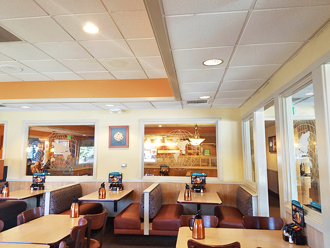 Another view of dining nirvana. Where strangers become neighbors and neighbors become friends over plates of morning magic.