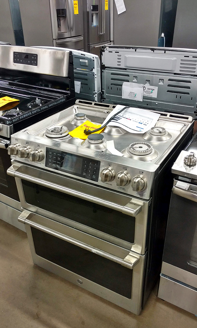 This isn't just a stove&mdash;it's a gleaming monument to discounted domestic dreams. Someone's kitchen is about to experience a serious upgrade without the serious price tag.