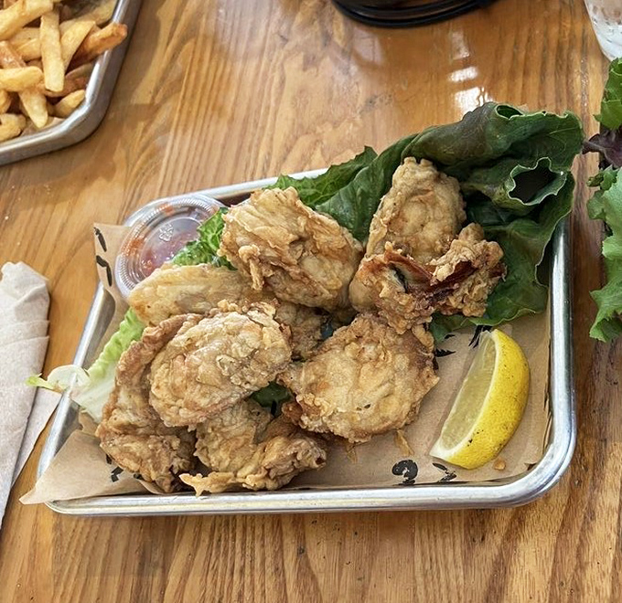 Fried oysters that would make even the pickiest pearl diver abandon their day job.