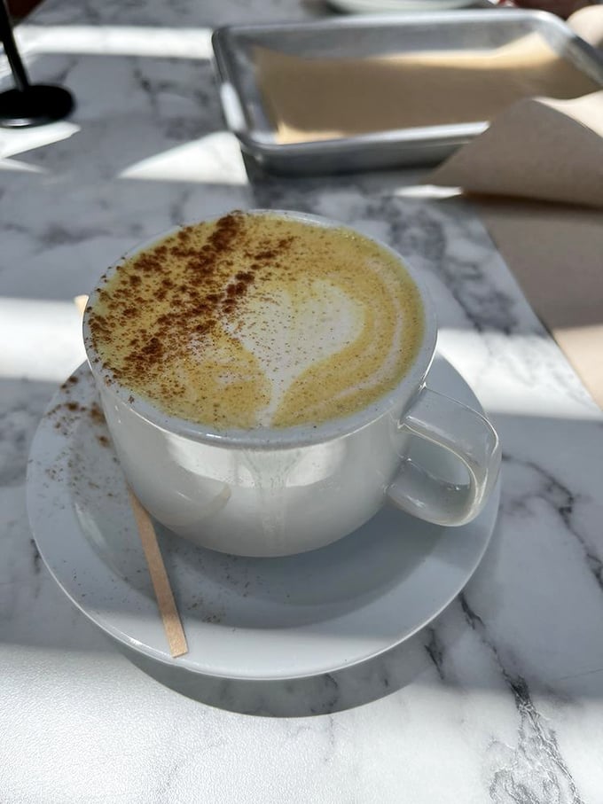A latte that doubles as art therapy. That cinnamon dusting and perfect foam would make Italian baristas nod in approval.