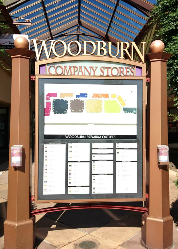 The information board&mdash;your treasure map to navigational sanity in this shopper's paradise. Study it like you're planning a heist.