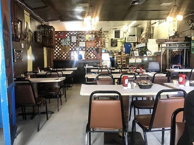 Another angle of the dining room reveals the charming nautical touches and no-nonsense approach that lets you focus on what matters—the incredible seafood.
