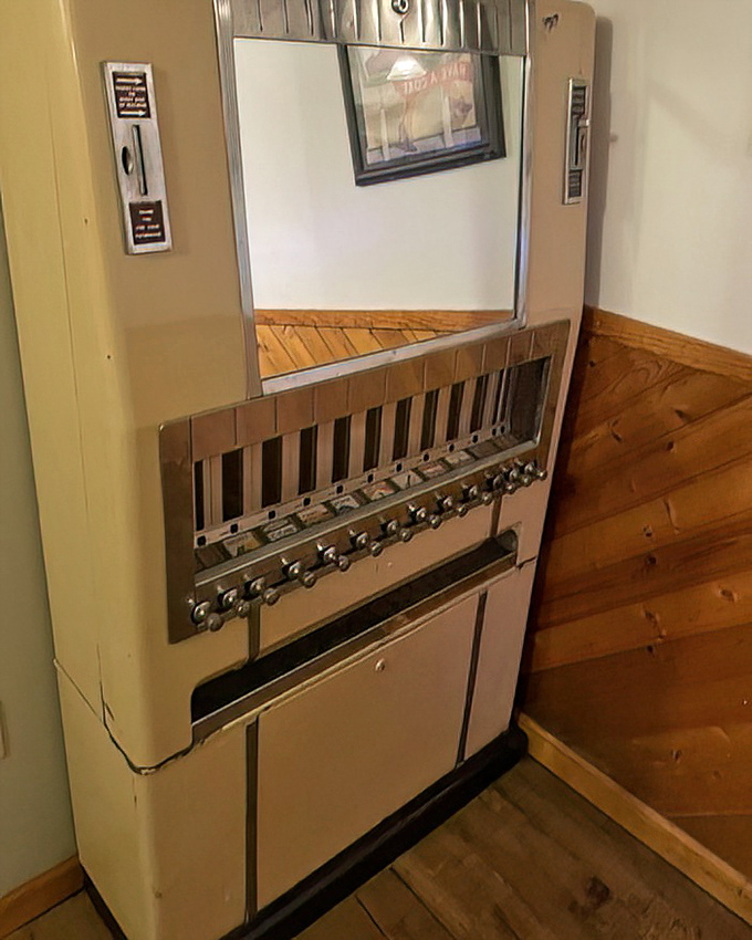 Even the vintage cigarette machine remains, now just a charming relic from an era when diners were America's living rooms.